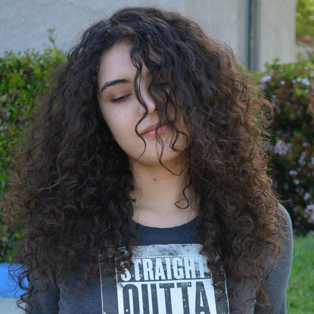 Selfie Movie Trailer – Official Outlier Video